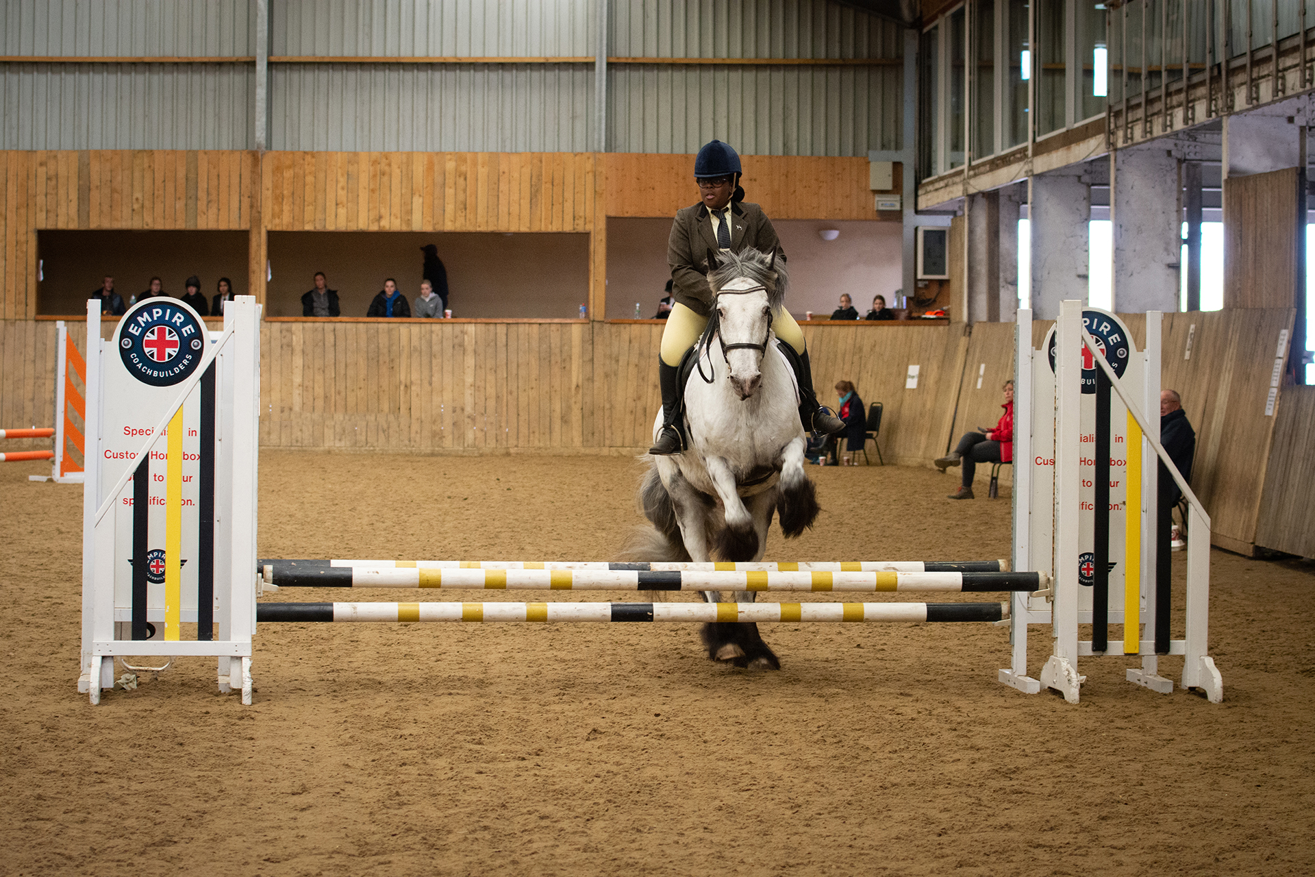 English Horse Riding Jumping